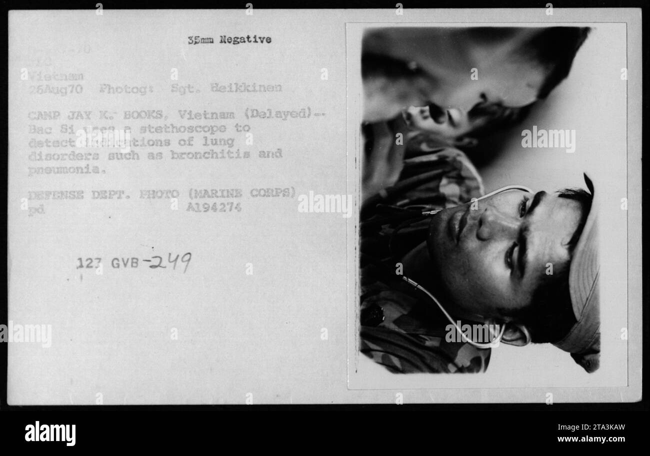 Army medical examination hi-res stock photography and images - Alamy