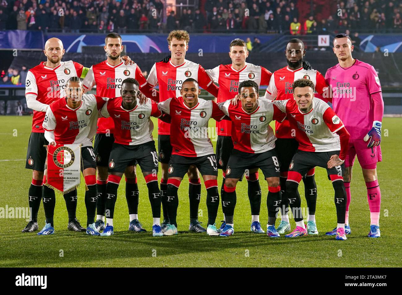 ROTTERDAM, NETHERLANDS - NOVEMBER 28: Team photo of Feyenoord, (back ...