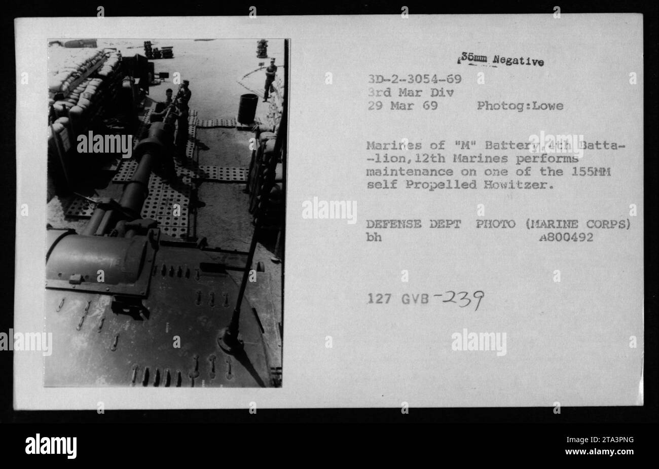 American self propelled howitzer Black and White Stock Photos & Images ...