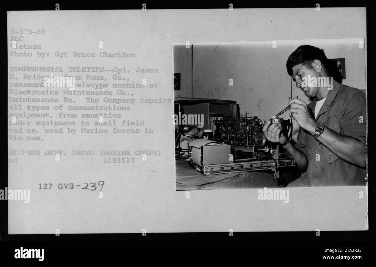 Cpl bruce chertkow hi-res stock photography and images - Alamy