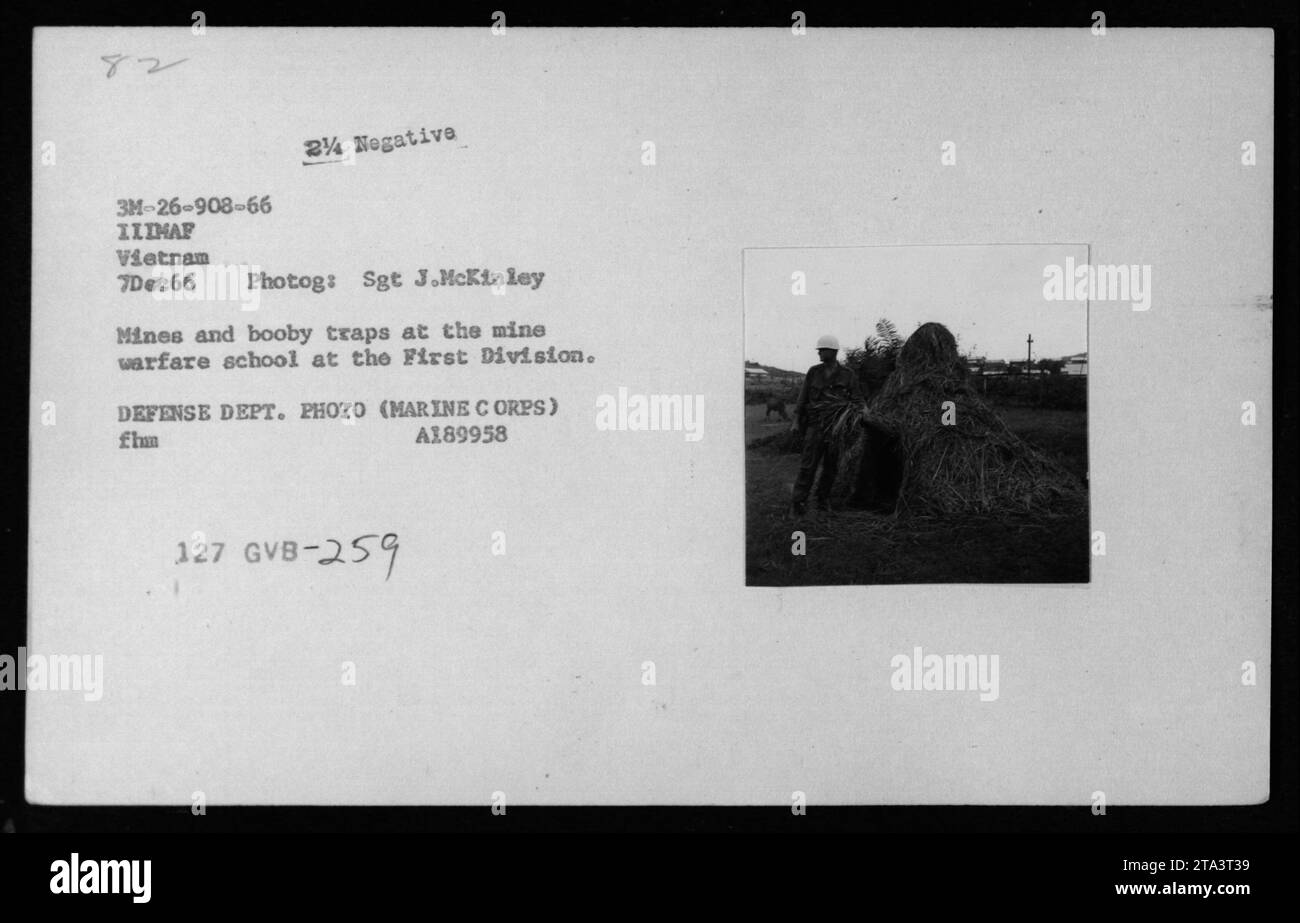 Soldiers at the Mine Warfare School during the Vietnam War are seen ...