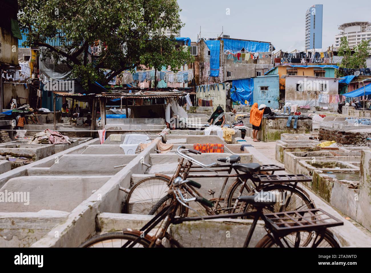 People and view of Mumbai Stock Photo - Alamy