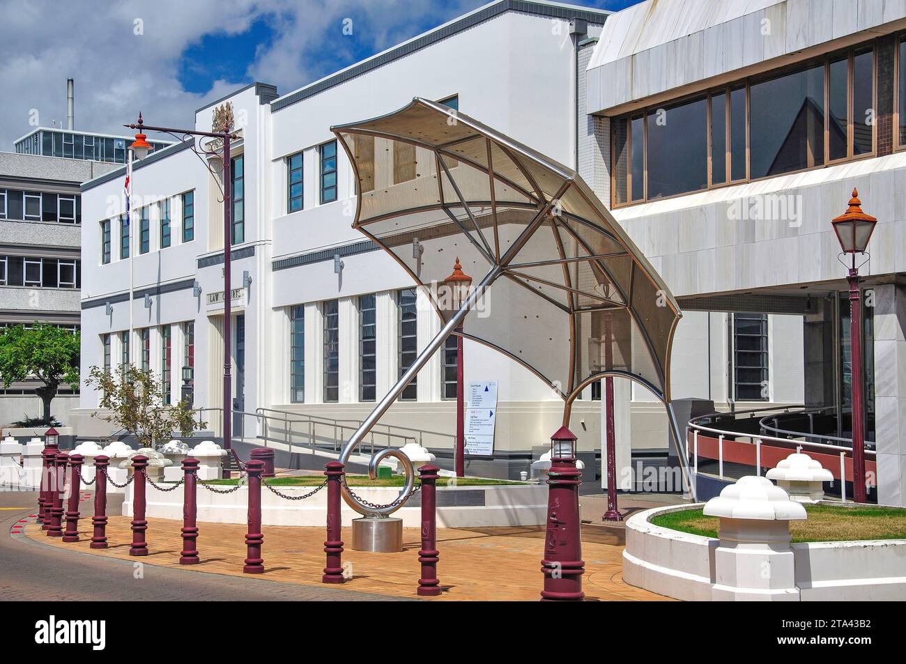 Art Deco Invercargill Law Courts building and Umbrella Sculpture, Don ...