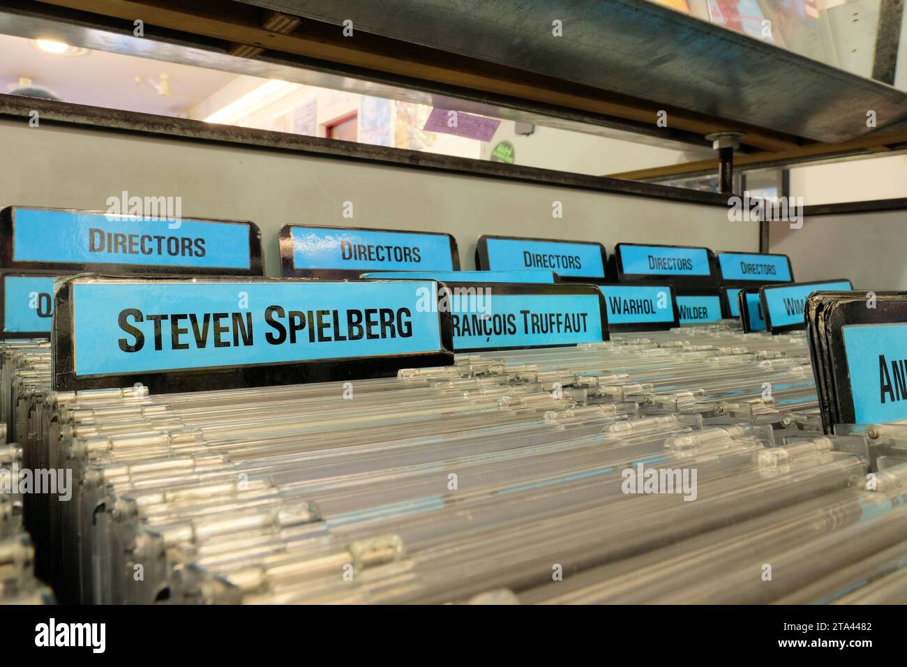 Used dvd shop hi-res stock photography and images - Alamy