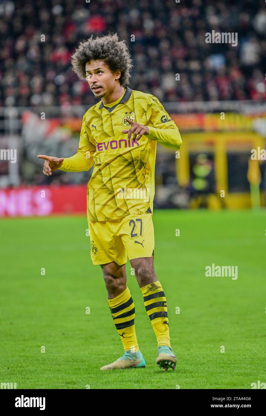 Milano, Italy. 28th Nov, 2023. Karim Adeyemi (27) of Borussia Dortmund ...