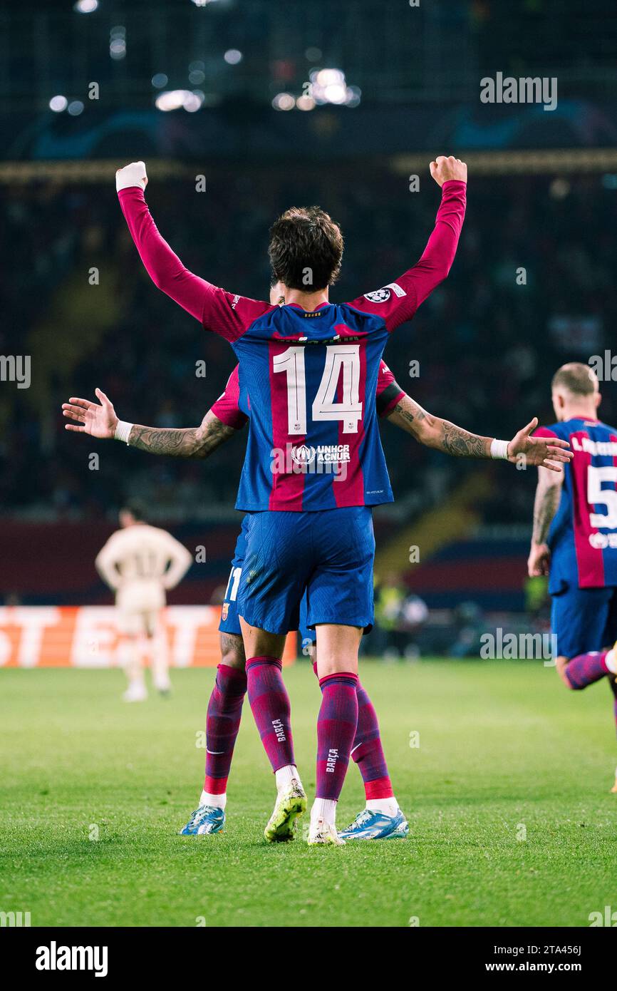 Raphinha fc barcelona team photo hi-res stock photography and images ...