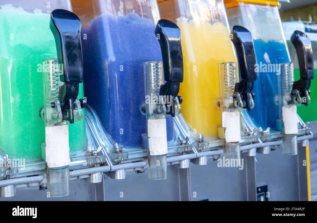 Soft drink drinks beverage dispenser hi-res stock photography and ...