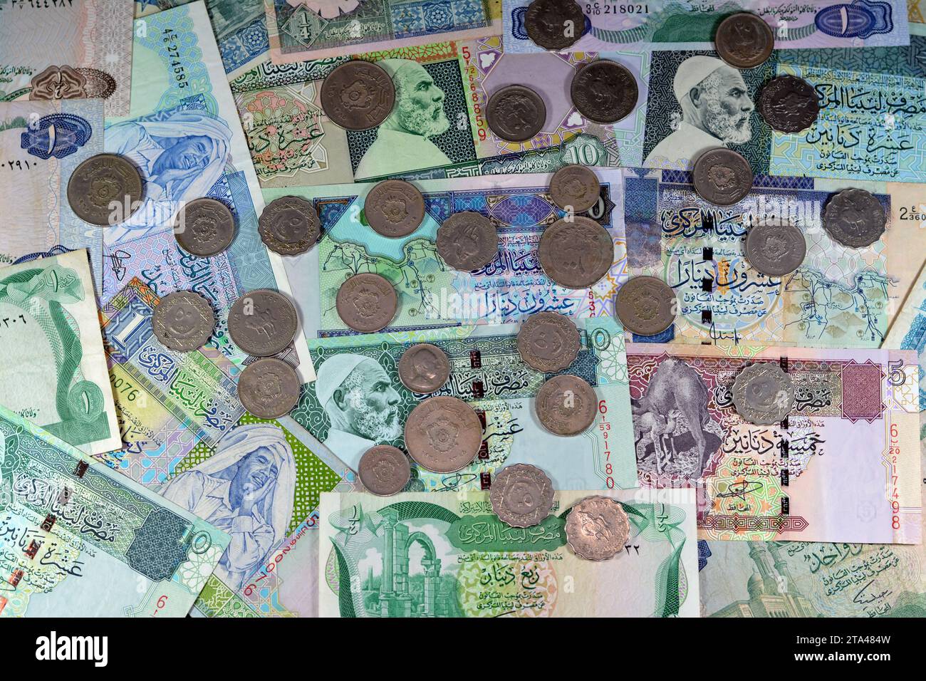Libya bank note hi-res stock photography and images - Alamy