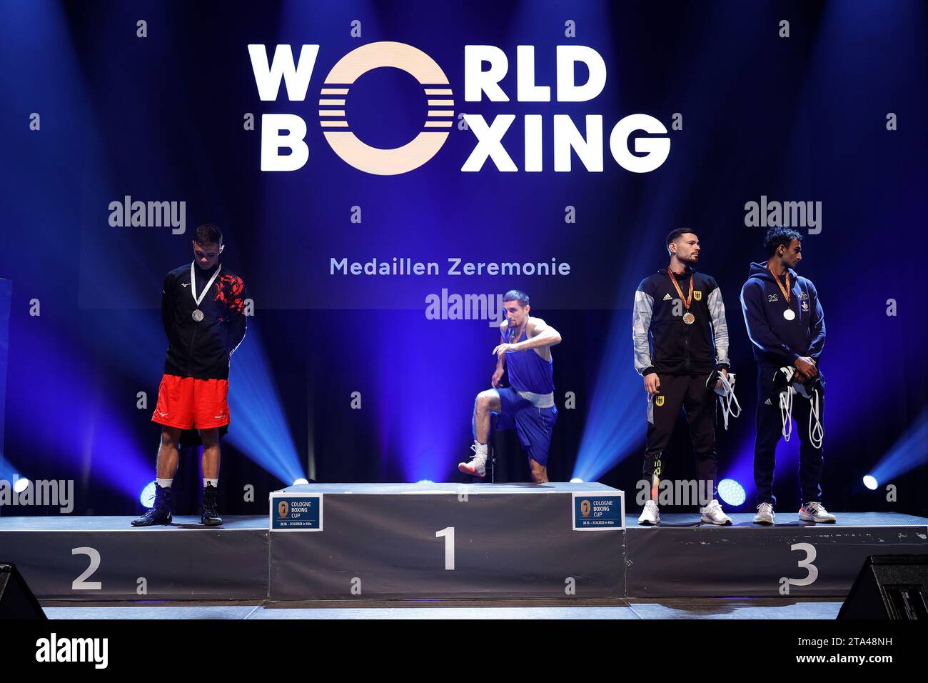 Bronzemedaille boxen hi-res stock photography and images - Alamy