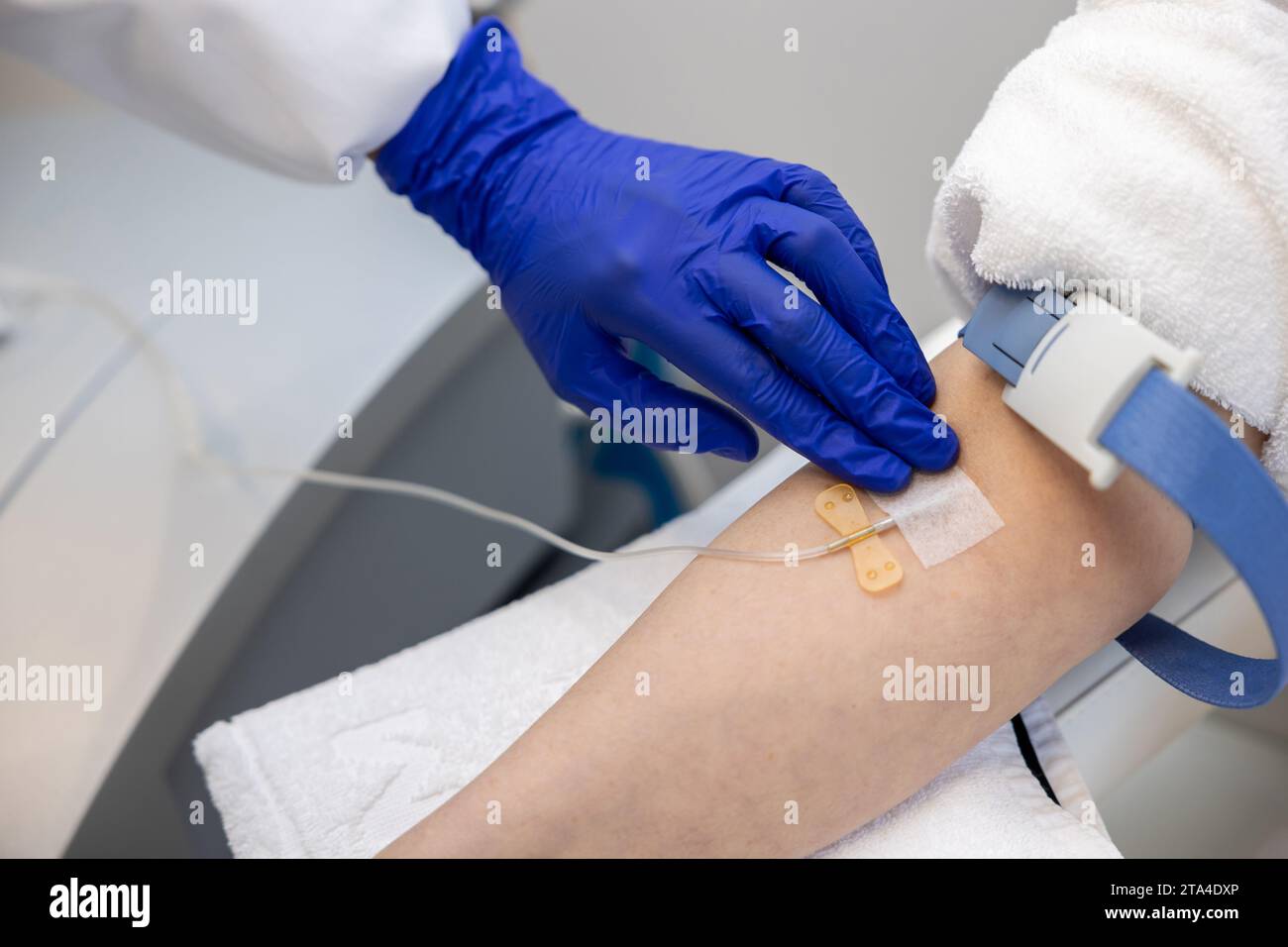Receiving an infusion hi-res stock photography and images - Alamy