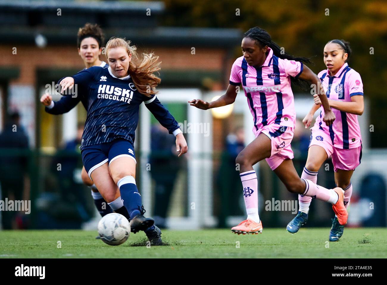 Millwall Lionesses in action against Dulwich Hamlet Stock Photo - Alamy