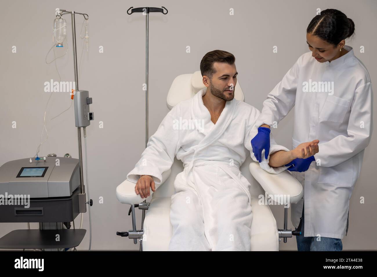 Man in modern wellness center during intravenous vitamin therapy Stock ...