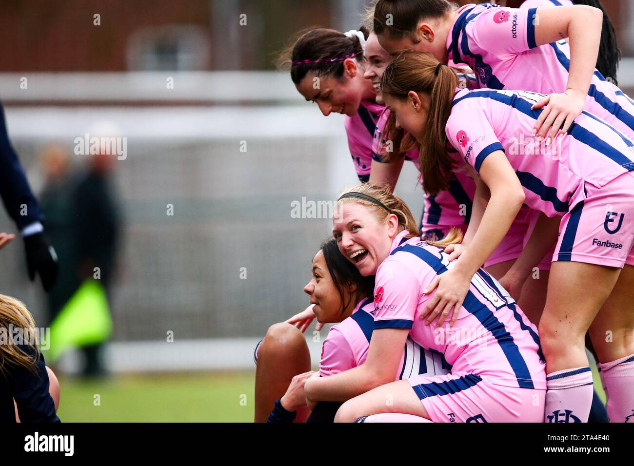 Millwall football celebrate hi-res stock photography and images - Alamy