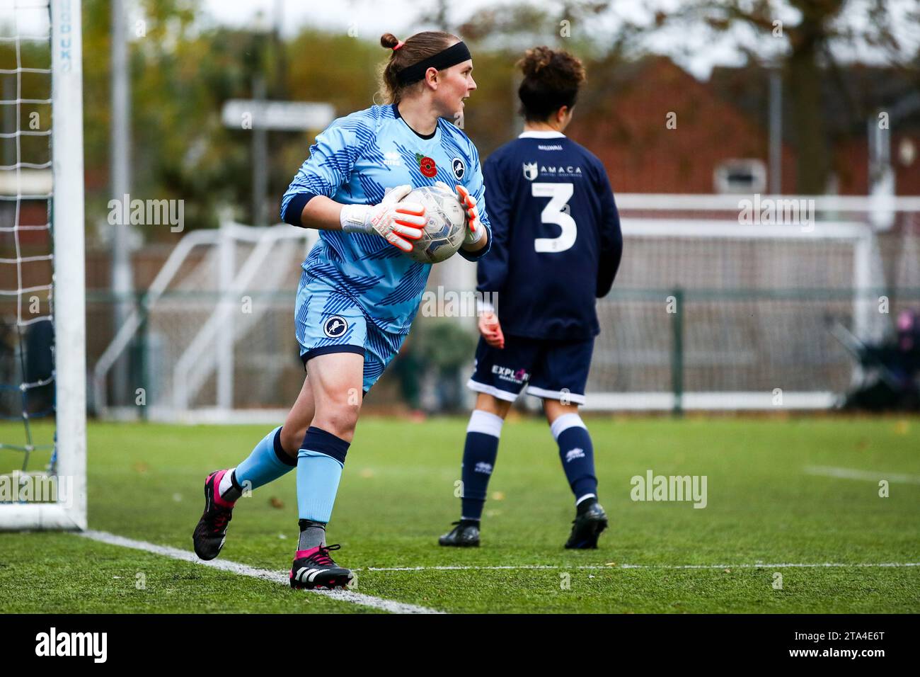 The millwall goalkeeper hi-res stock photography and images - Alamy