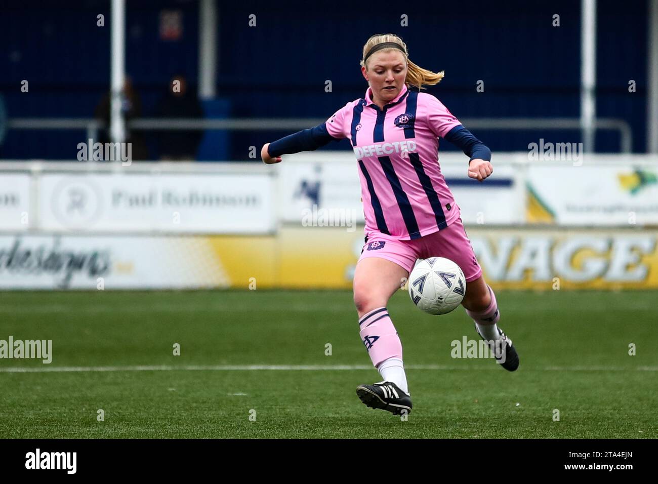 Erin Corrigan (12 Dulwich Hamlet) in action during the Adobe Women’s FA ...