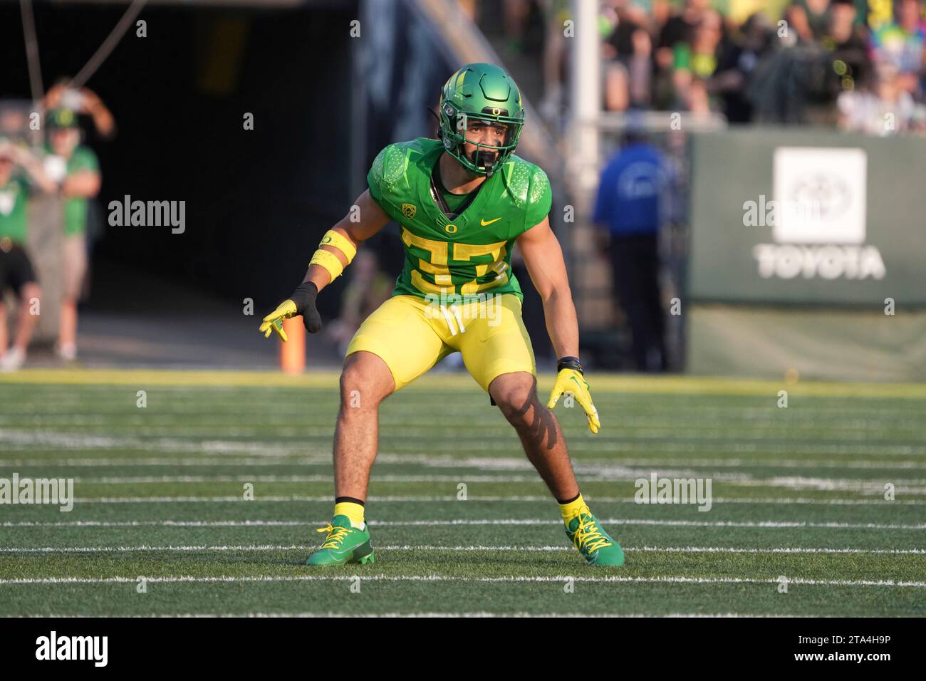 Oregon Ducks defensive back Evan Williams (33) during an NCAA college ...