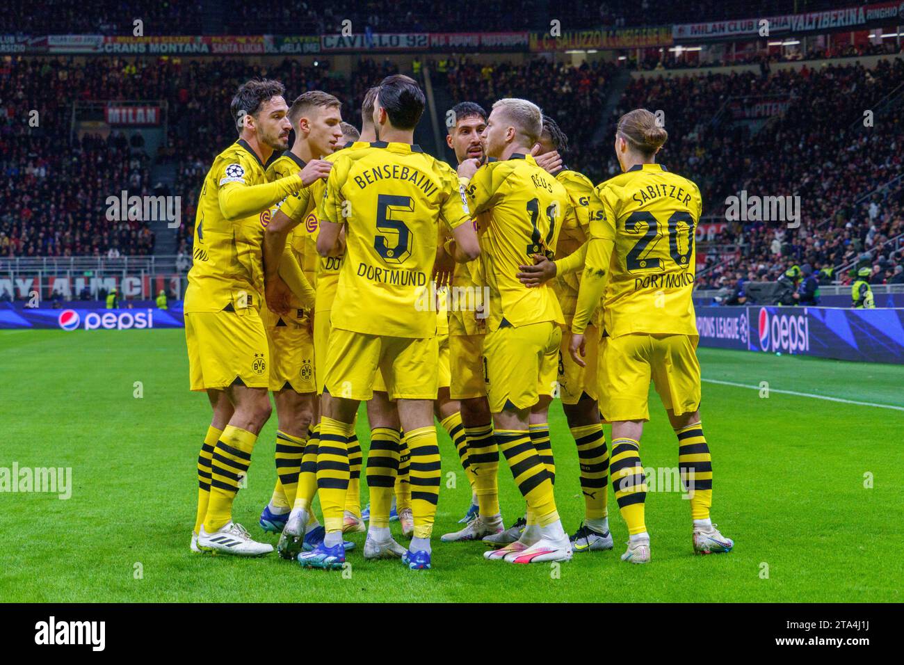 Ballspielverein borussia bv 09 borussia dortmund hi-res stock ...