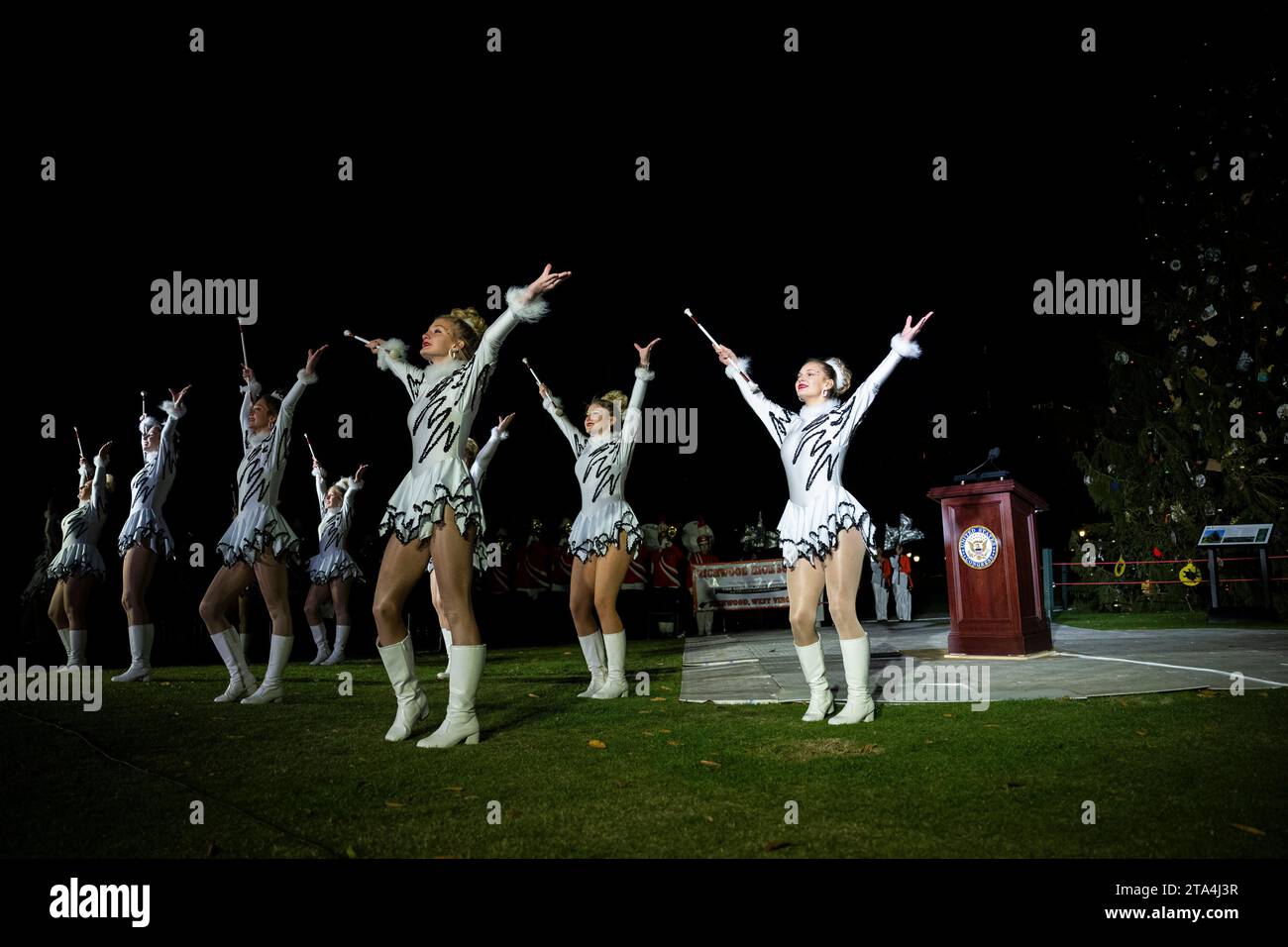 Washington, USA. 28th Nov, 2023. Majorettes from the Richwood West ...