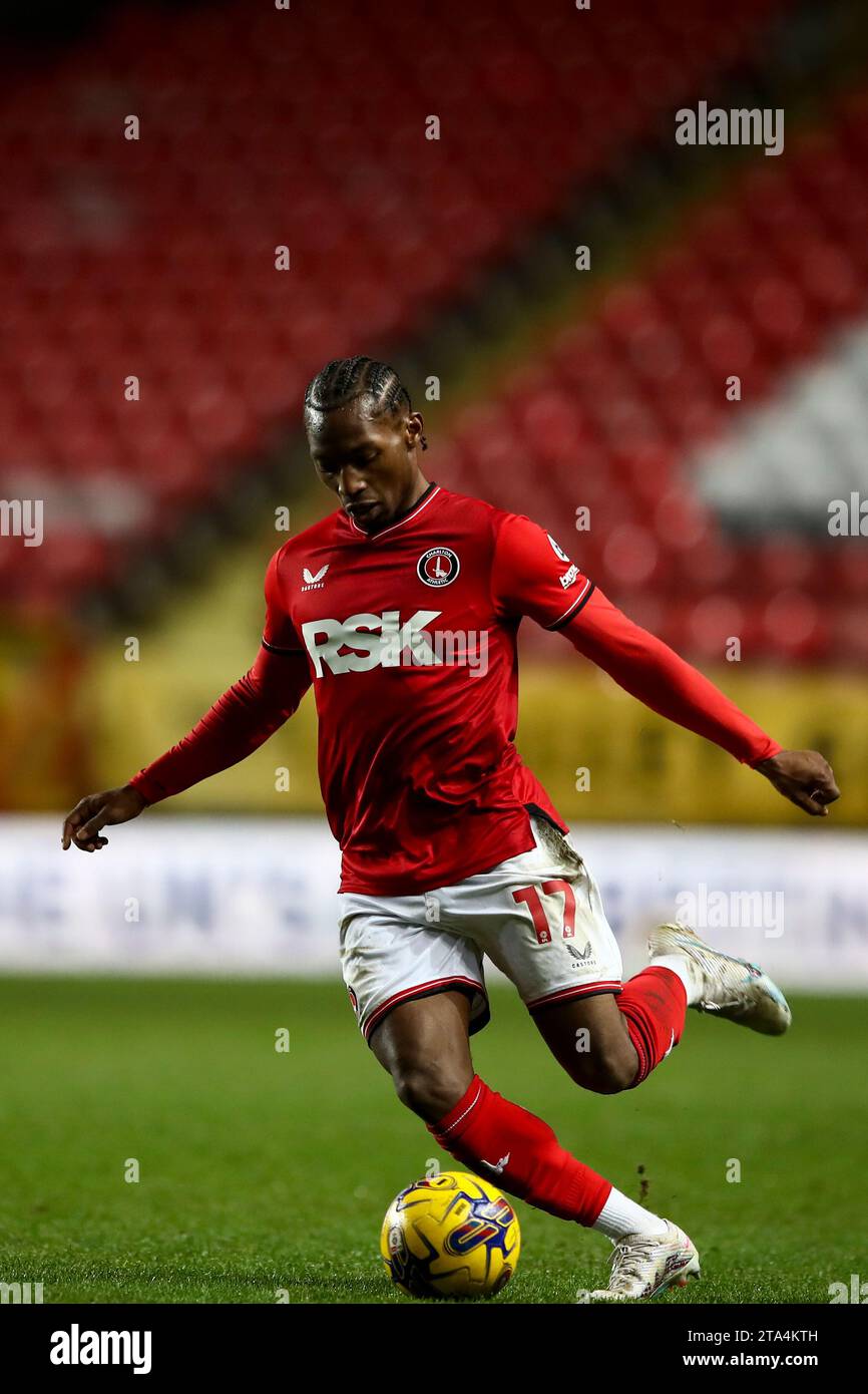 Tayo Edun of Charlton Athletic on the ball during the Sky Bet League 1 ...