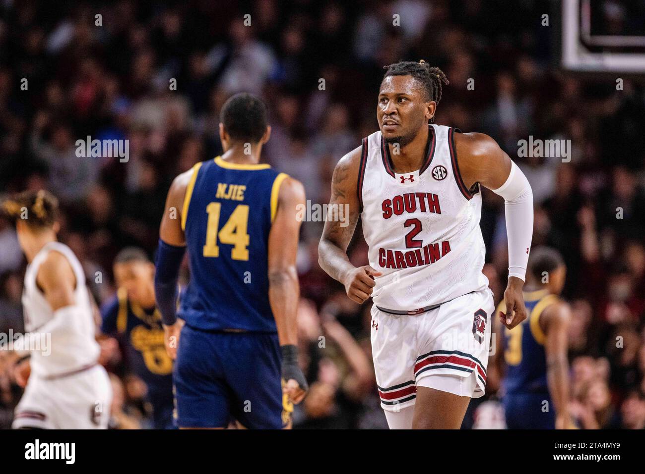 November 28, 2023: Notre Dame Fighting Irish guard Logan Imes (2 ...