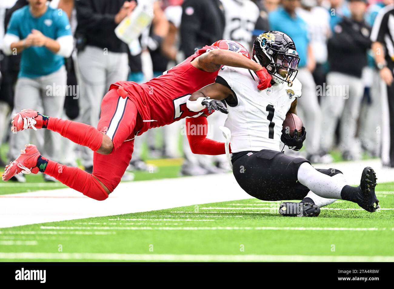 Houston Texans cornerback Steven Nelson (21) tackles Jacksonville ...