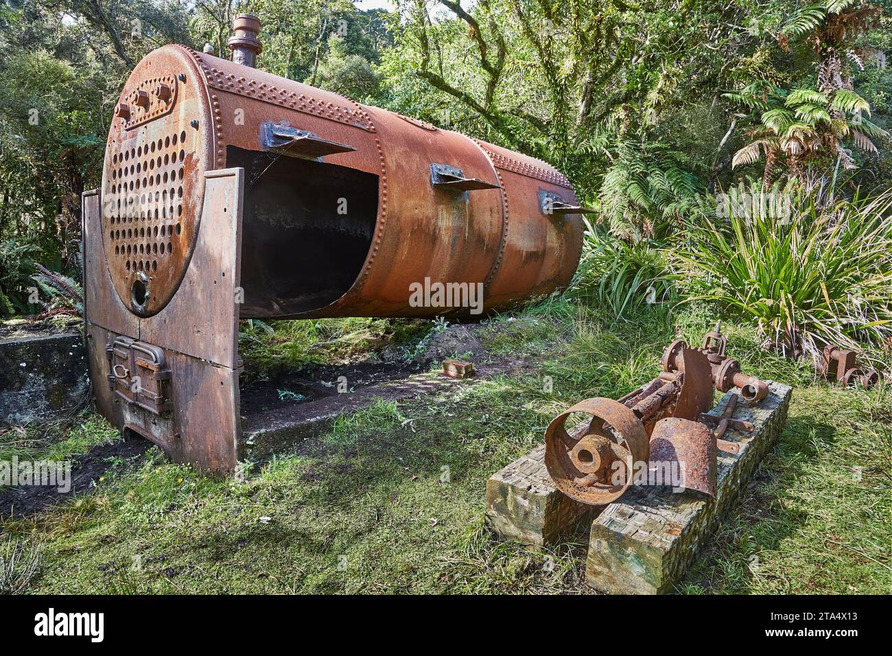 Old steel boiler furnace hi-res stock photography and images - Alamy