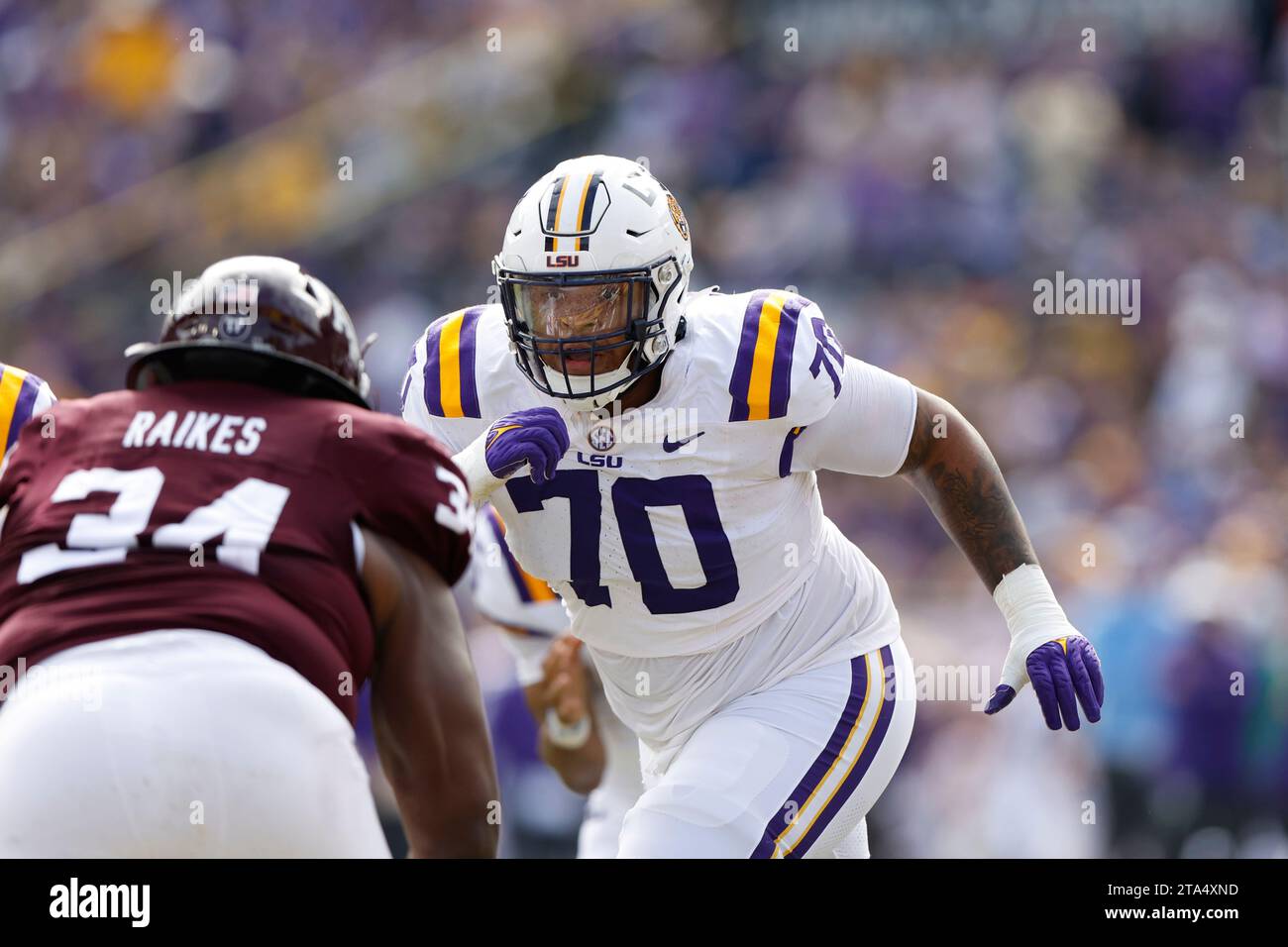 LSU offensive lineman Miles Frazier (70) looks to block during an NCAA ...