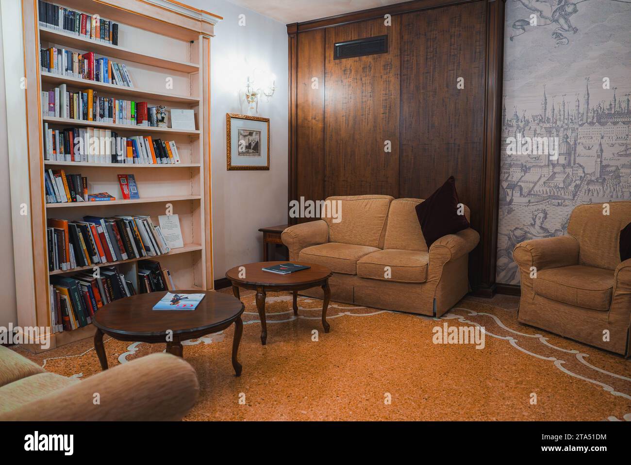 Well lit with natural light hi-res stock photography and images - Alamy