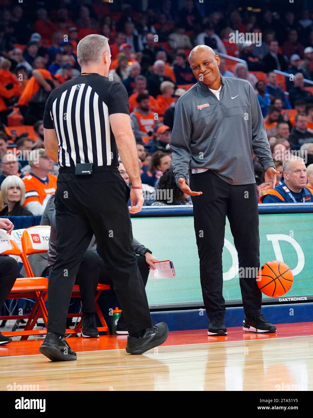 SYRACUSE, NY - NOVEMBER 28: Syracuse Orange Head Coach Adrian Autry ...