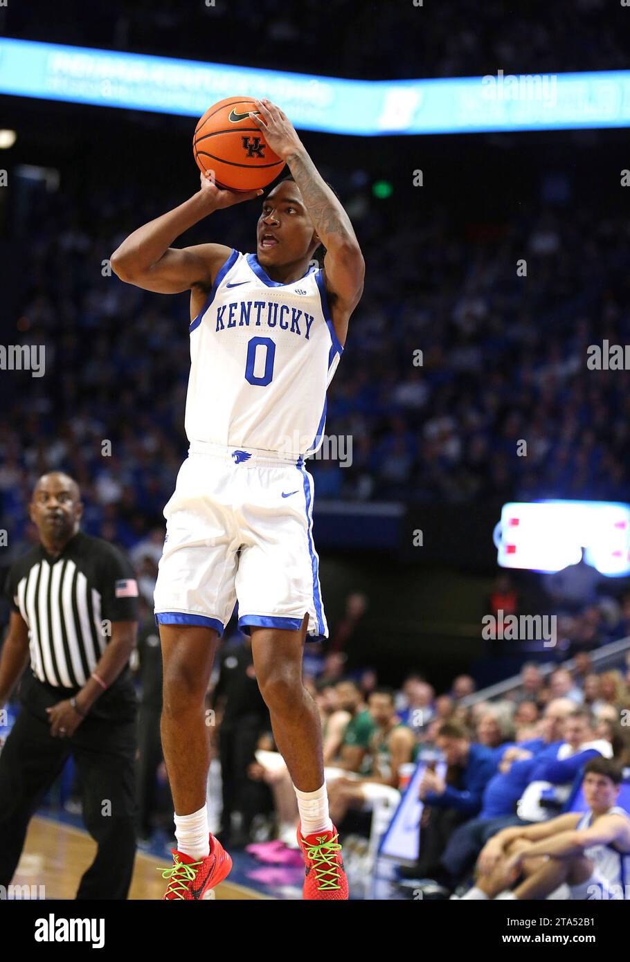 LEXINGTON, KY - NOVEMBER 28: /Kentucky Wildcats guard Rob Dillingham (0 ...