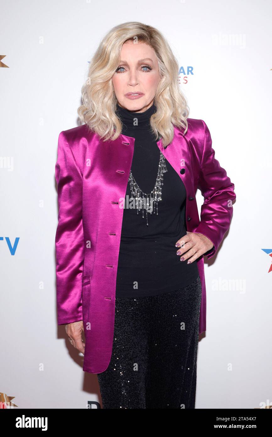 BEVERLY HILLS, CA 0 NOVEMBER 28: Donna Mills at Gift Of A Lifetime Red ...