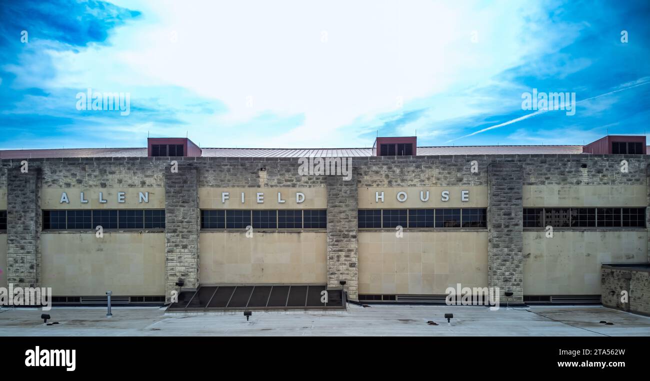 Allen fieldhouse lawrence hi-res stock photography and images - Alamy