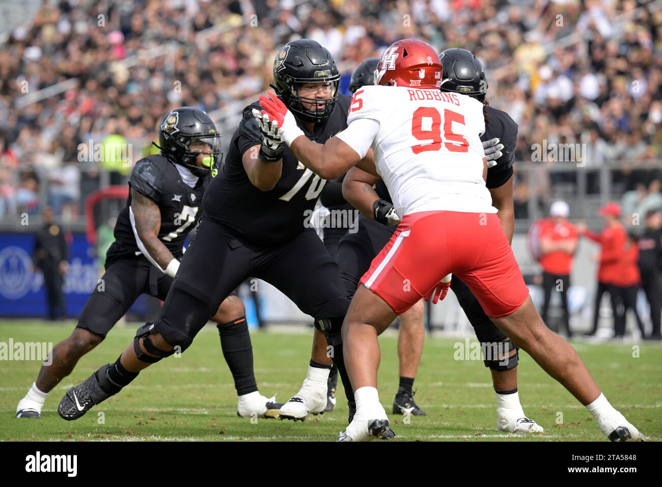 Central Florida offensive lineman Amari Kight (78) blocks against ...