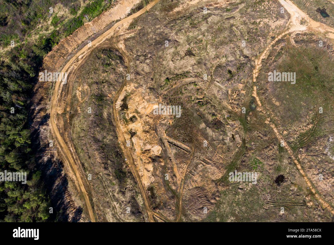 Old sand quarry hi-res stock photography and images - Alamy