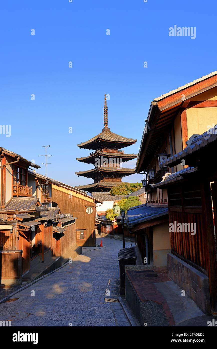 Pagoda of yasaka in hokan ji temple hi-res stock photography and images ...