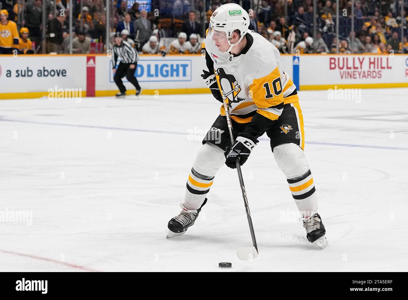 Pittsburgh Penguins left wing Drew O'Connor (10) plays during the first ...