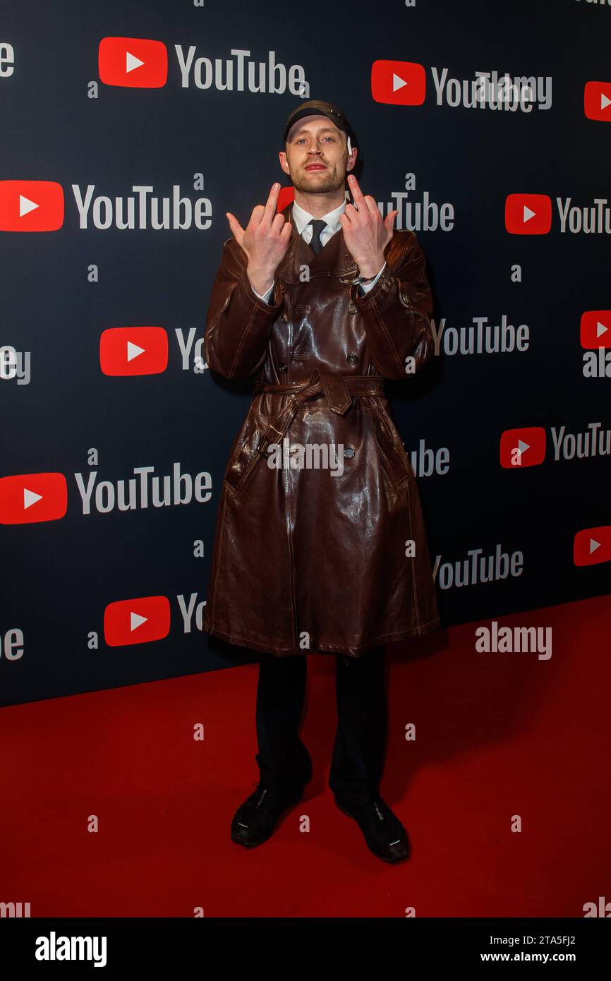 Roter ritter hi-res stock photography and images - Alamy