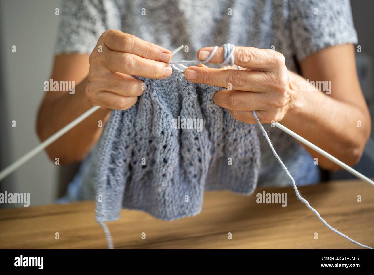 Womans hands yarn knitting handmade hi-res stock photography and images ...
