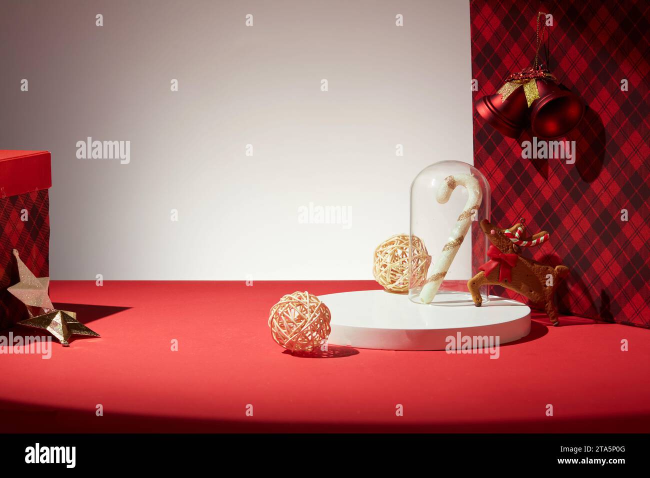 Checkered patterns hi-res stock photography and images - Alamy