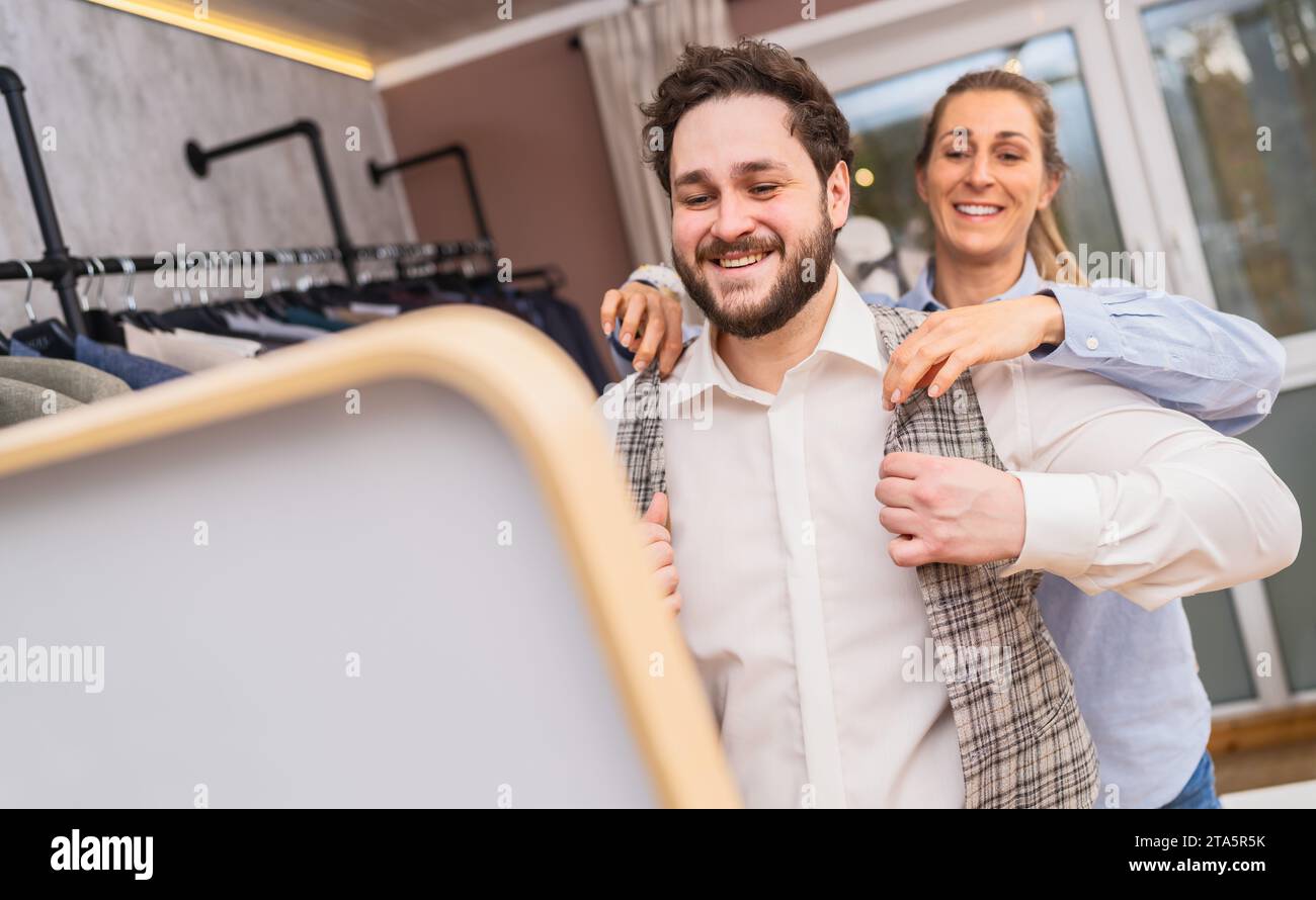 Tailor fitting hi-res stock photography and images - Alamy