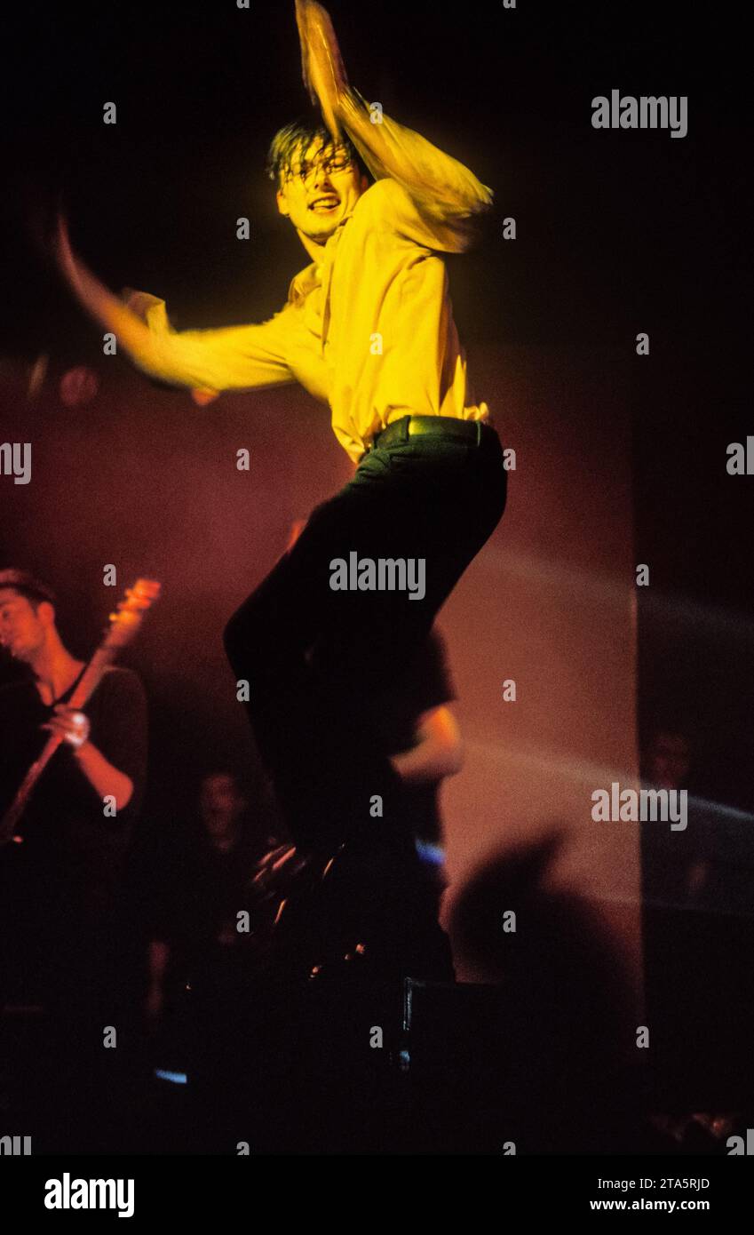 BRETT ANDERSON, SUEDE BAND, 1994: Brett Anderson of Suede on the Dog ...
