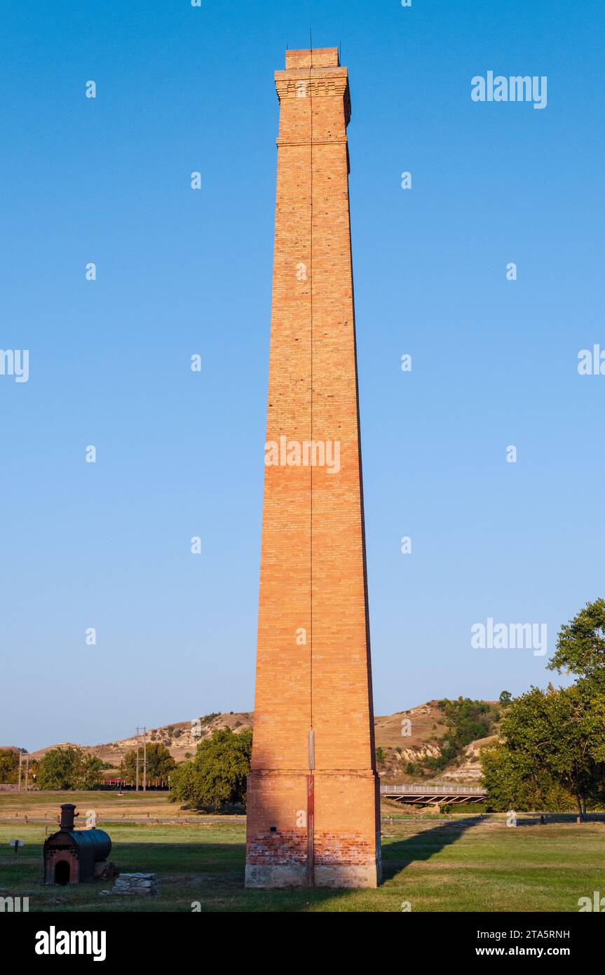 Obelisk mill tower hi-res stock photography and images - Alamy