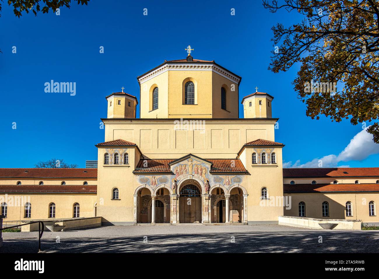 Autumn view of the Nordfriedhof, Northern Cemetery, with 34,000 burial ...