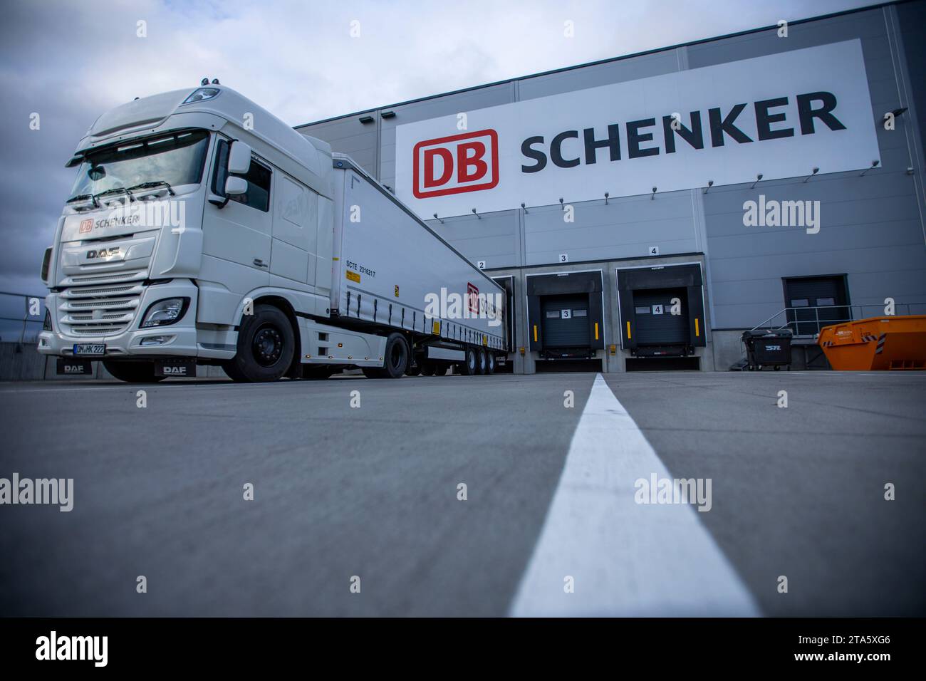 Db schenker logistics hi-res stock photography and images - Alamy