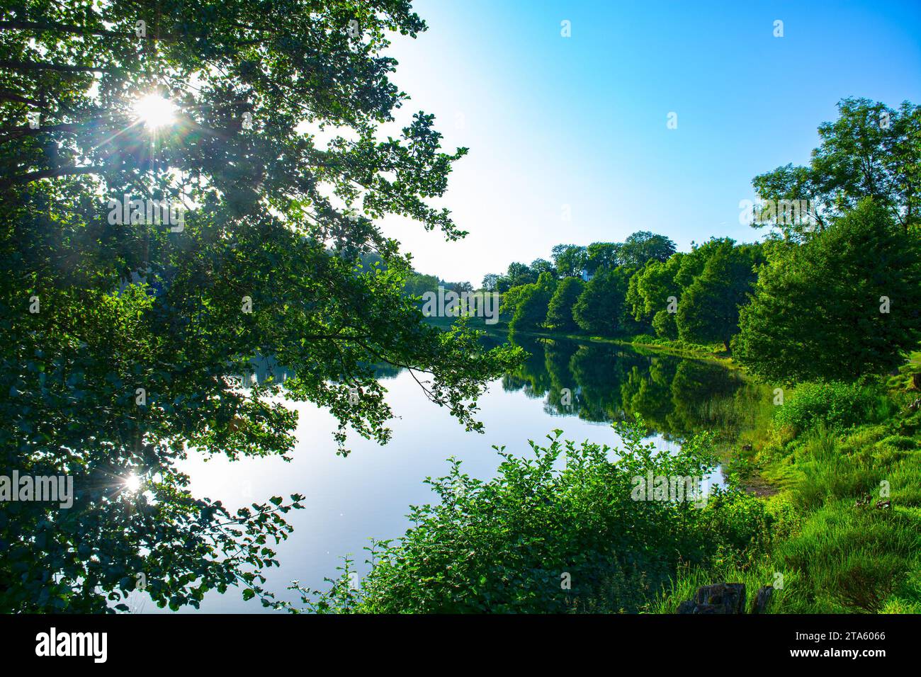Weinfelder Maar, Totenmaar, volcanic lake near Daun, Rhineland ...