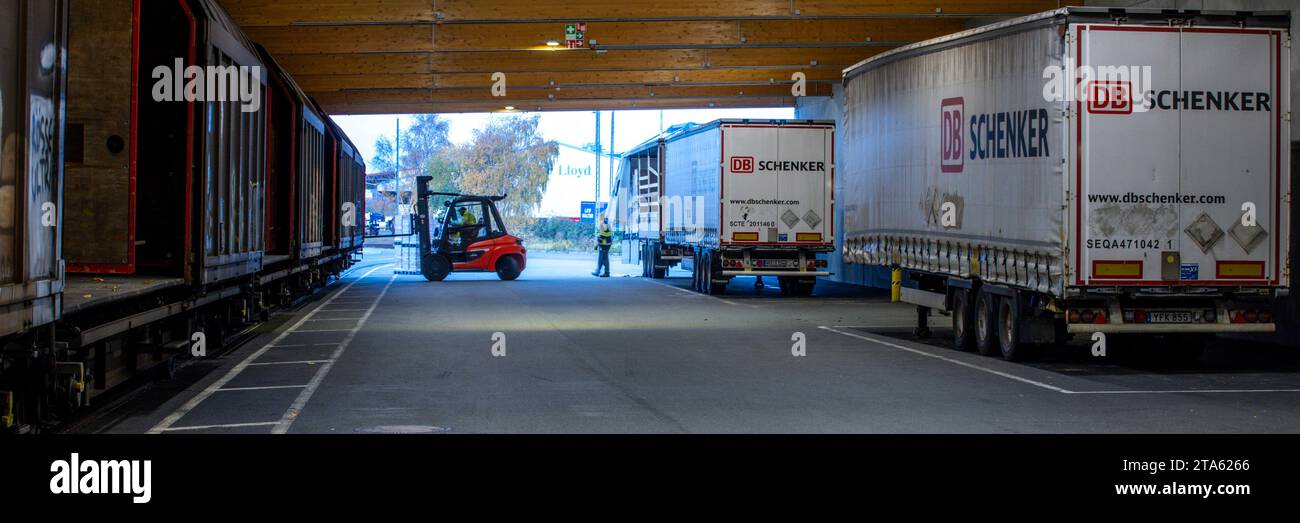 German railways freight wagons hi-res stock photography and images - Alamy