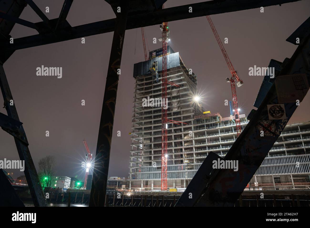 Elbtower in Hamburg - Baustopp im Oktober 2023 Baustelle nach Einstellung der der Zahlungen an ...
