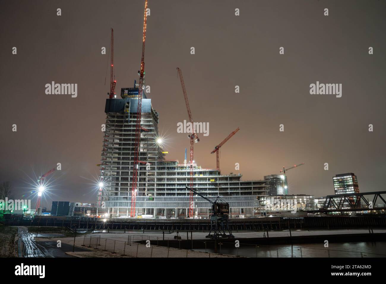 Elbtower in Hamburg - Baustopp im Oktober 2023 Baustelle nach Einstellung der der Zahlungen an ...
