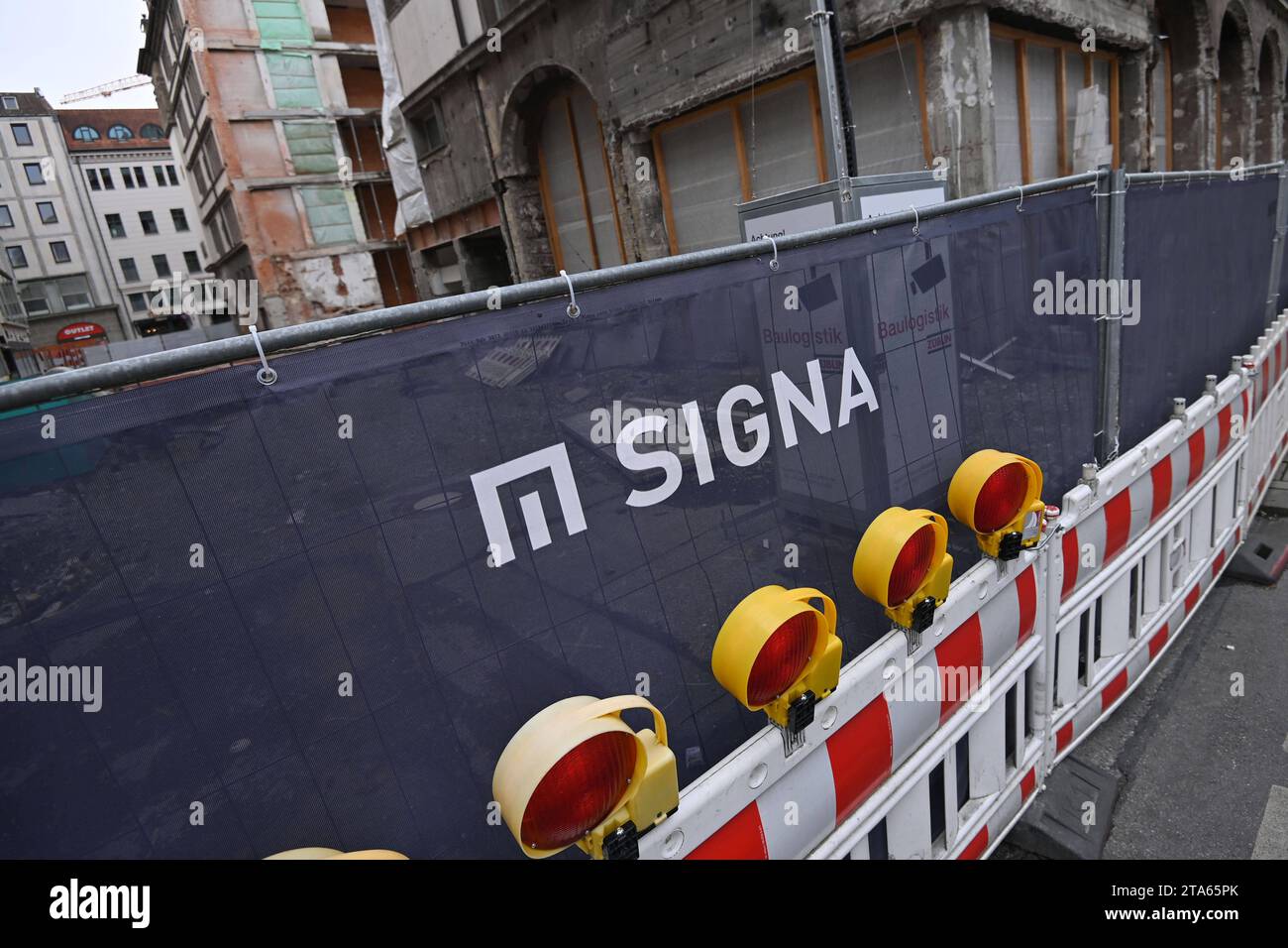 Signa Holding: Mutterfirma des Benko-Imperiums ist insolvent ...