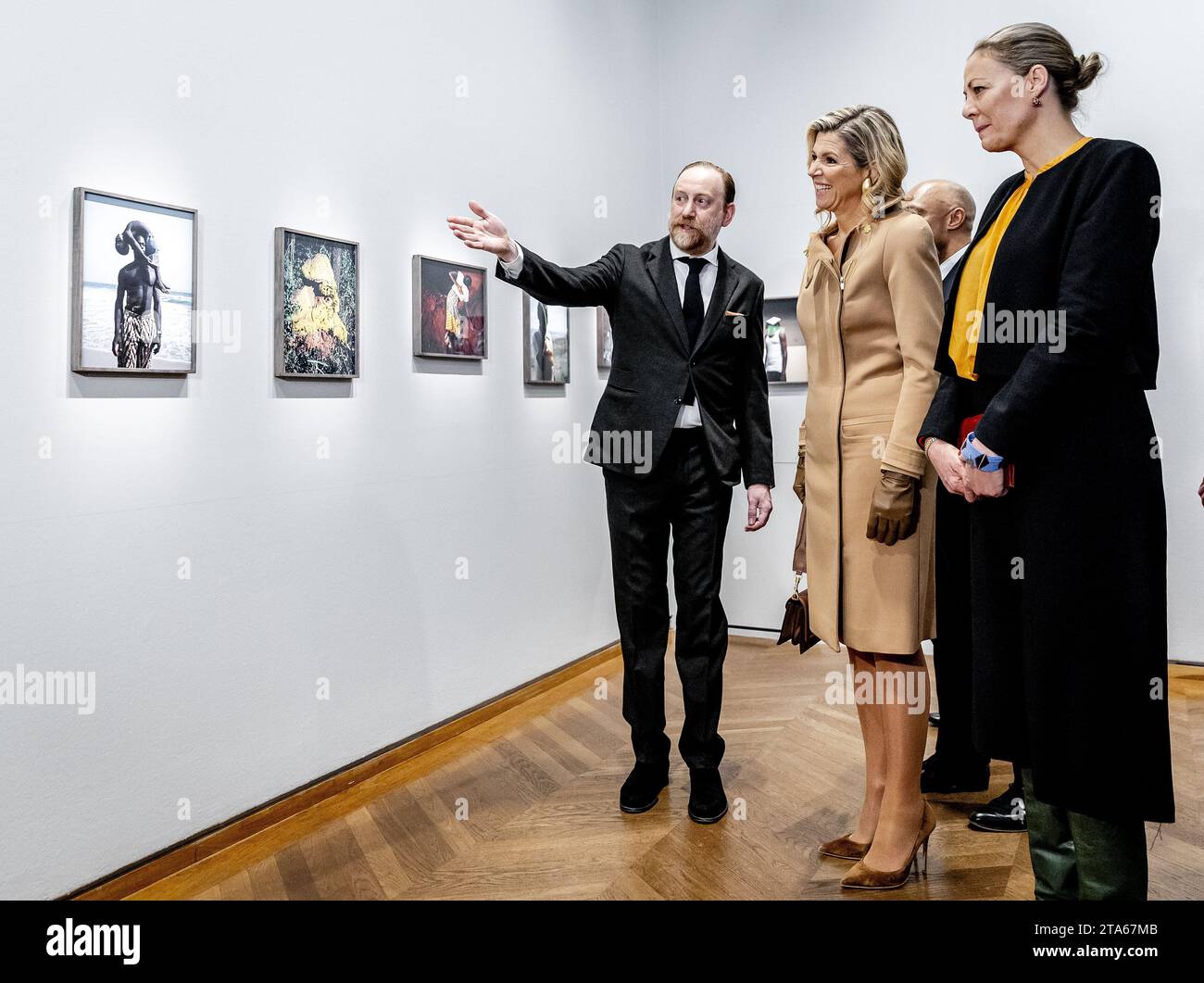 PARIS - Queen Maxima together with photographer Viviane Sassen during a ...